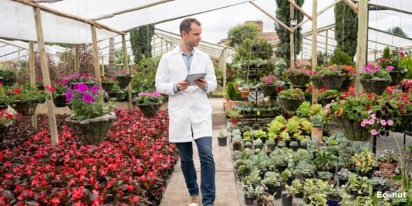 What Makes a Difference Between Horticulturists and Botanists?